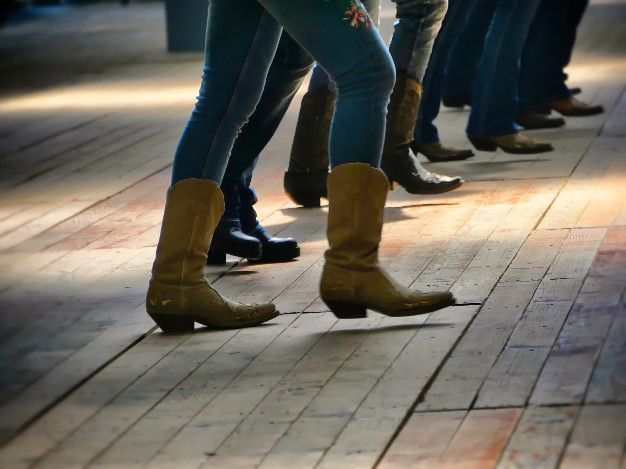Country Line Dance Instruction | Shoppes At The Farm